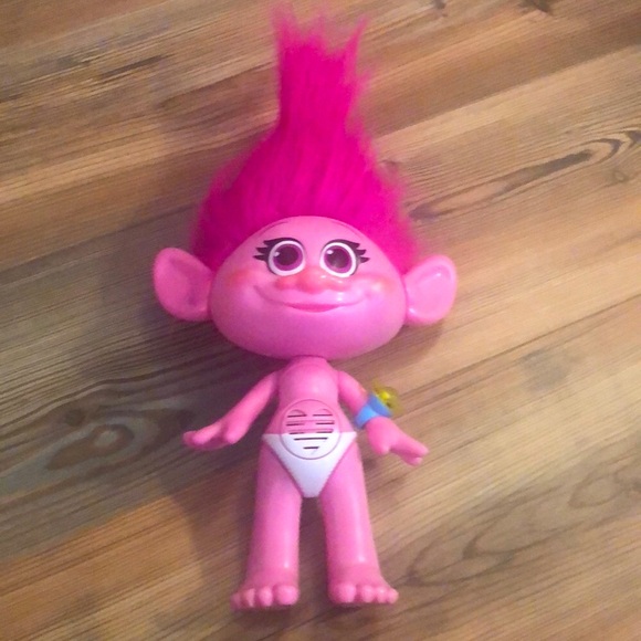 Dreamworks | Toys | Dreamworks Trolls Poppy Hug Time Harmony Figure ...